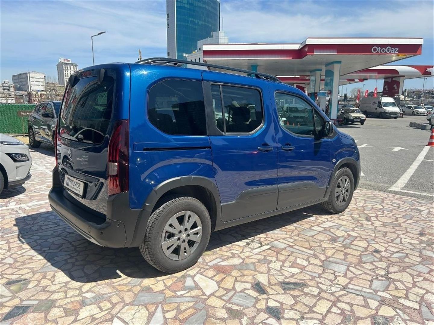 PEUGEOT RİFTER / 1.5 BLUE HDI GT EAT 8